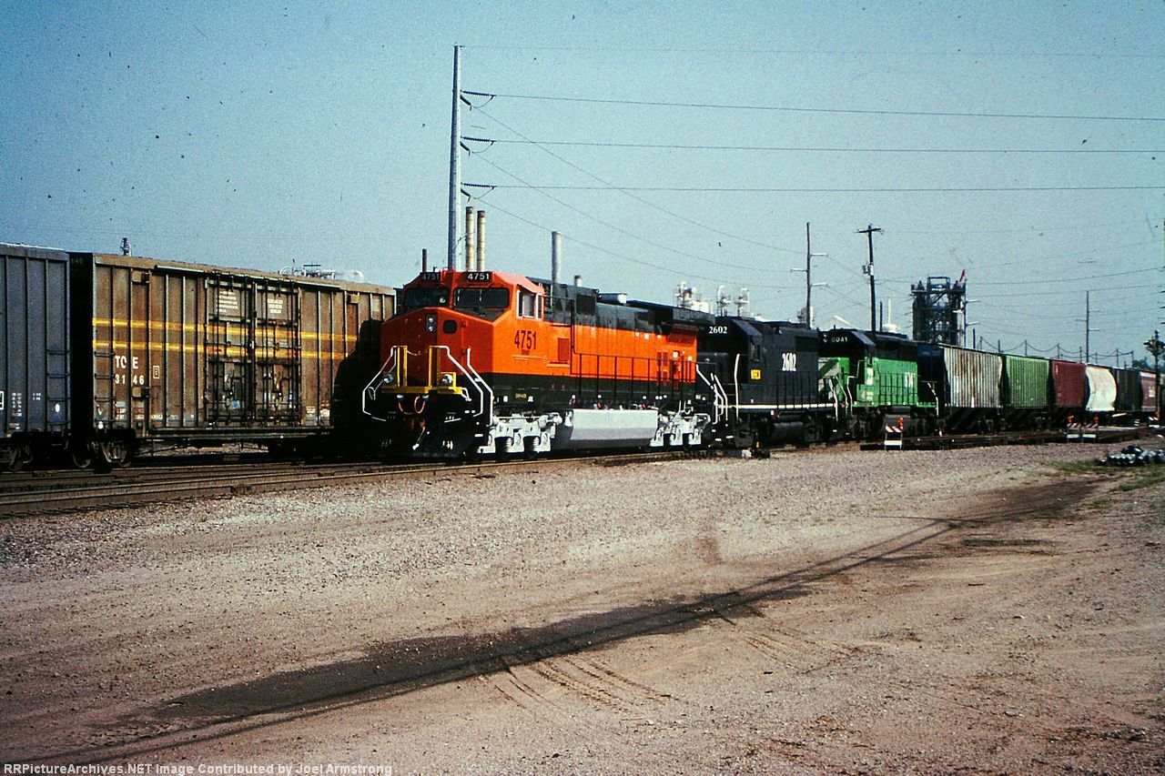 BNSF 4751